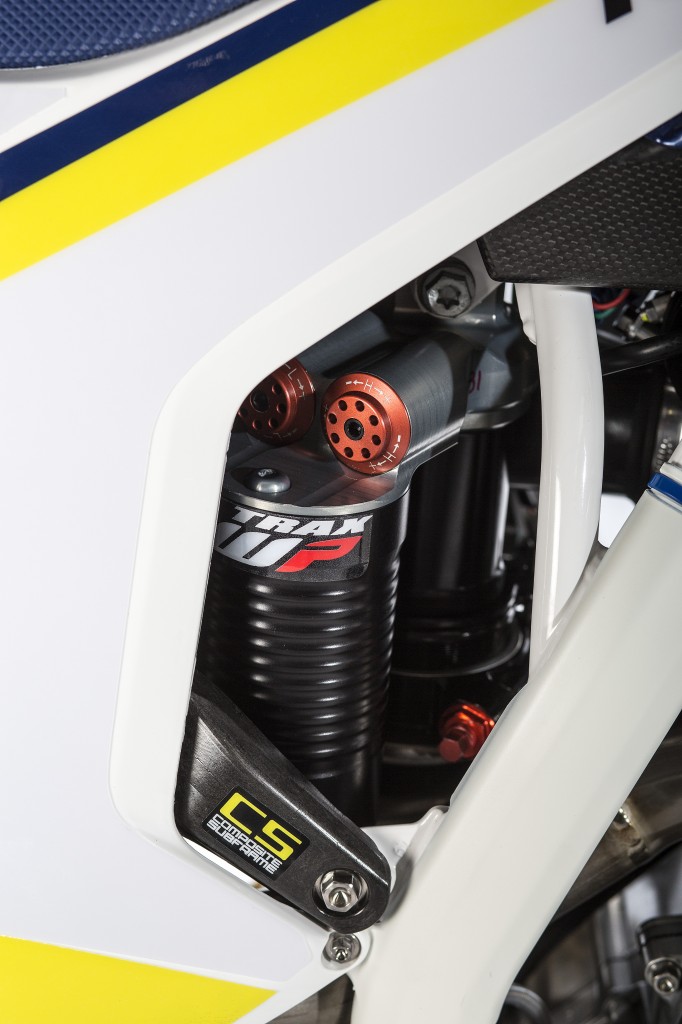 ハスキー’16のファクトリーFC450 | DIRTSPORTS